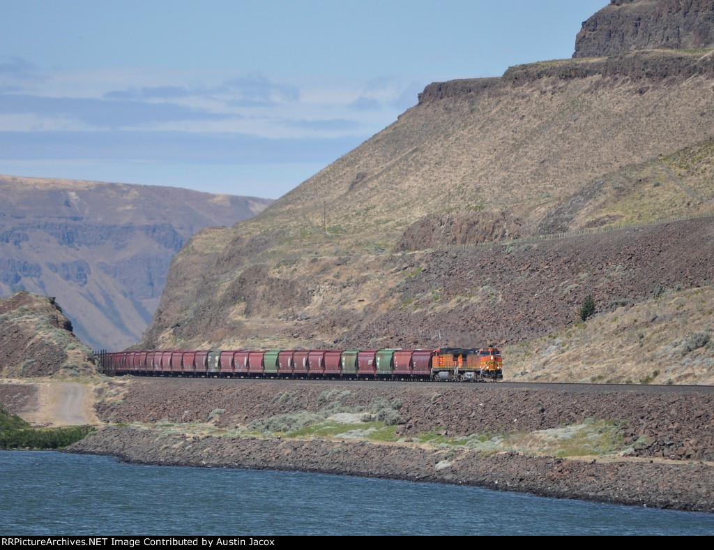 BNSF 4551